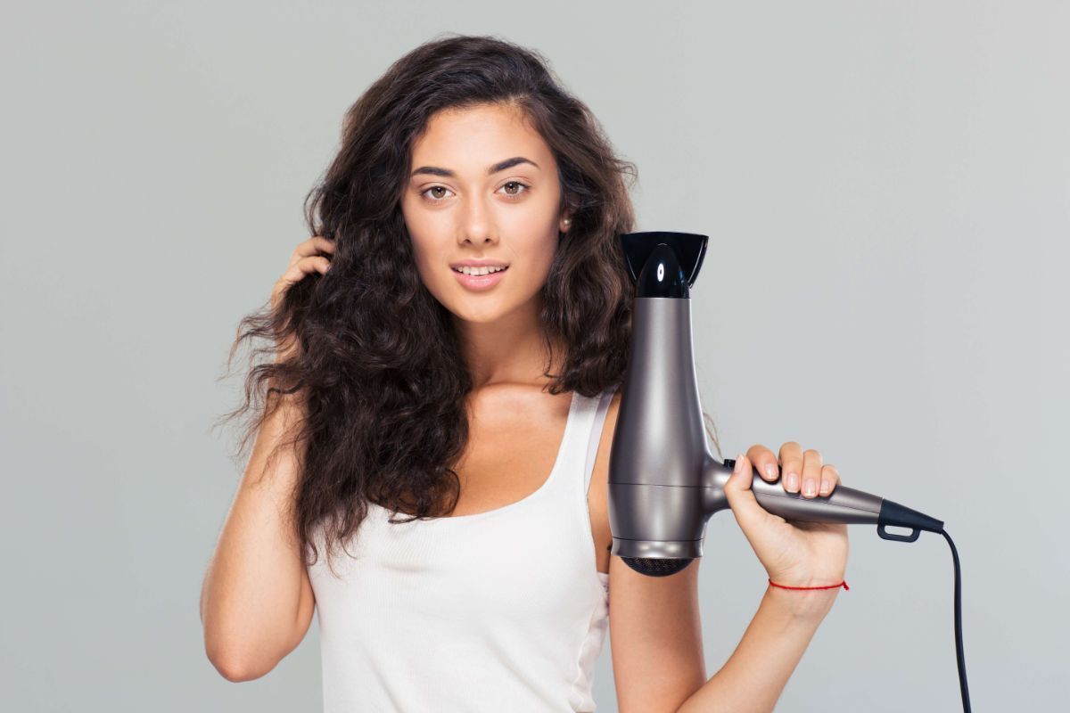 Redken Review: Style Your Hair Like A Professional – Shiny Leaf